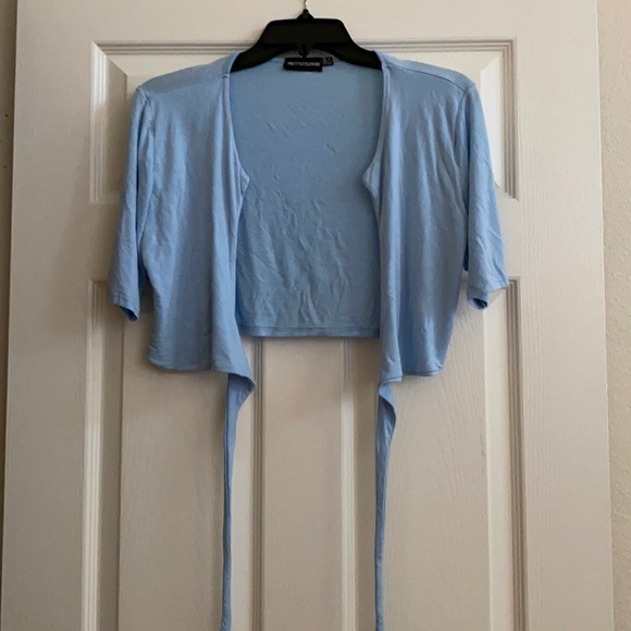 PrettyLittleThing | Tops | Prettylittlething Blue Tie Front Crop Top ...